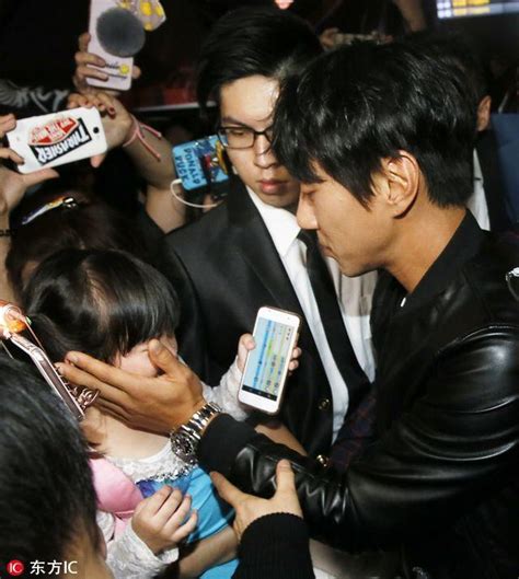 黃致列實習奶爸當上癮 見幼童父愛爆棚 每日頭條
