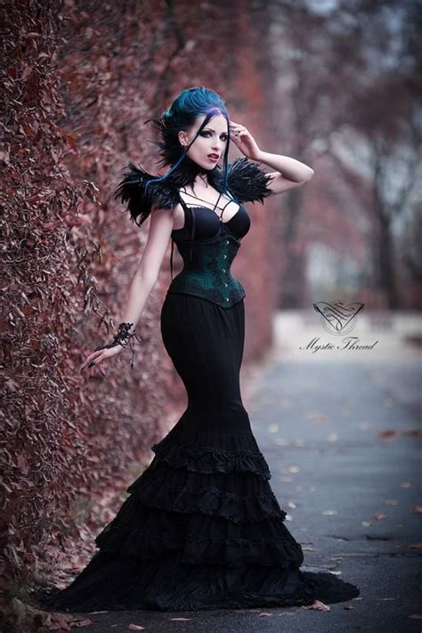 Mysticthread “ Black Lace Feather Gothic Victorian Neck Corset And