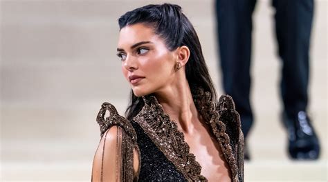 Kendall Jenner Starts Her Own Summer Swimwear Trend In A Tiny String Bikini And Beach Worthy