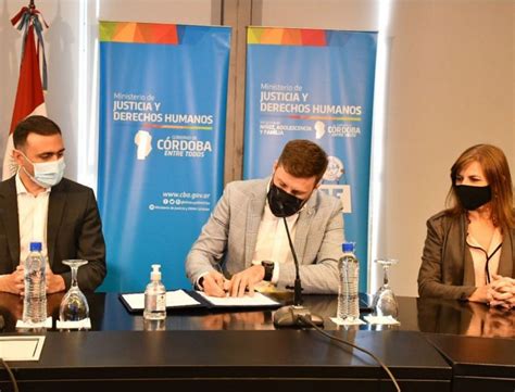 Firma De Convenio En C Rdoba Grooming Argentina