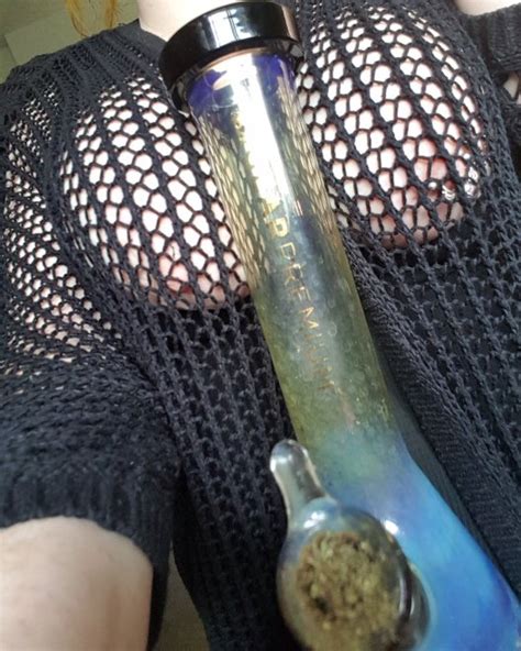 Smoke In My Lungs F Lick On Porn Pic Eporner