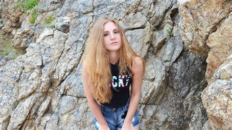 Anna — Anna Music Electropop Via Youtube Singer Anna