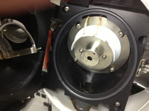 Agilent 1100 Series G1946d Lc Msd With Esi Source And Computer With Windiows 7 Cal L Enterprises