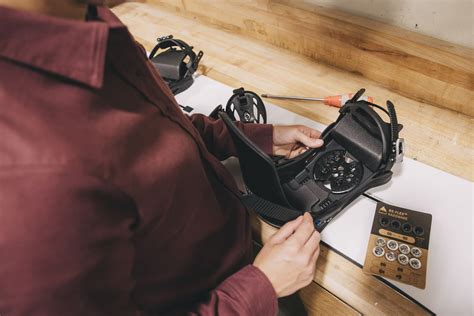 Burton Reflex™ Bindings Everything You Need To Know Burton Snowboards