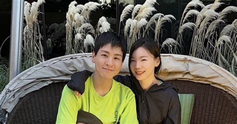 이다은♥ 윤남기 결혼하고 더 젊어졌네 후광이 번쩍번쩍