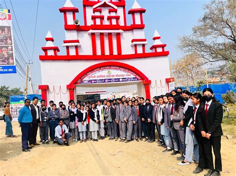 लुम्बिनी प्रादेशिक महोत्सव विद्यार्थीलाई निःशुल्क स्टल अवलोकनको