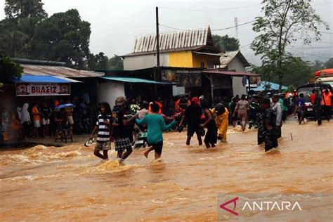 BMKG Imbau Masyarakat Waspadai Cuaca Ekstrem Di Malut ANTARA News