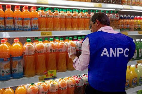 Inspectorii ANPC au închis peste jumătate din magazinele unui oraș din România Care au fost