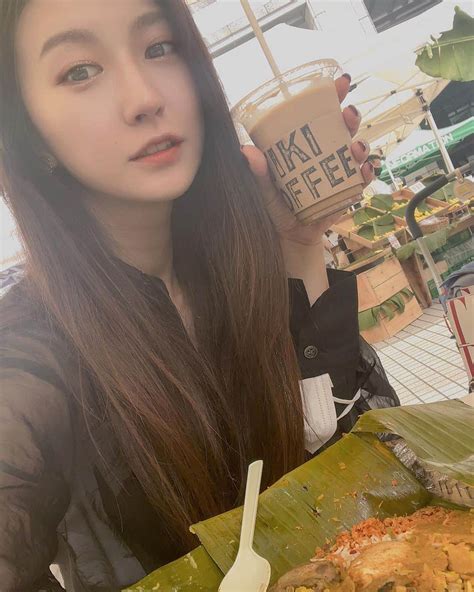 あいみさんのインスタグラム写真 あいみinstagram「しあわせな休日🤍 1枚目無加工だけど、めちゃくちゃハッピーな顔してるからこの