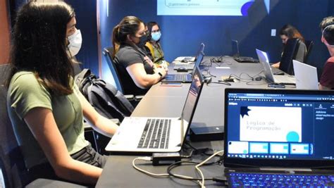 Prefeitura dá início a segunda turma do workshop Lógica de Programação