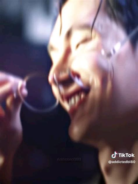 Pavel Phoom Panosundaki Pin G Zellik Krali Esi G Zellik