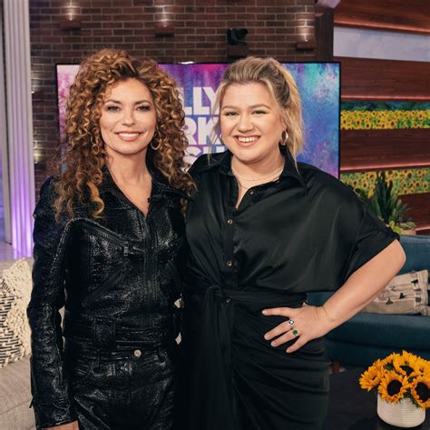 The Kelly Clarkson Show Today 🖤 ️ Were Catching Up With The One And