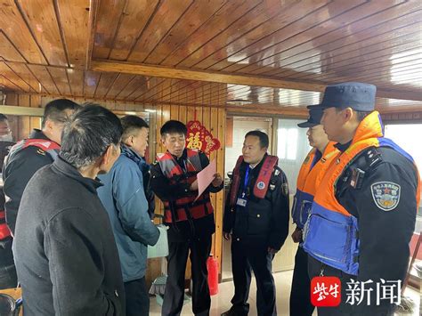 镇江多部门联合开展打击长江刀鲚非法捕捞 执法 水域 行为