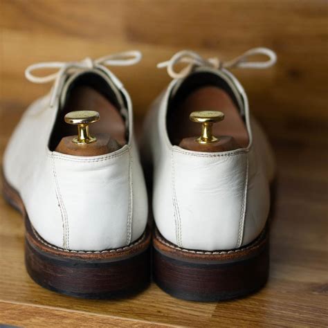 About Shoes Guess White Oxford Size 27 วัดจริงยาว 29 Cm ขายแล้ว สภาพ