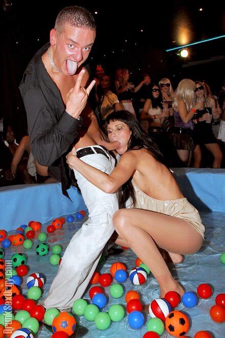 Sofia Valentine Drunk Sex Orgy Image 240 Porn Pic Eporner