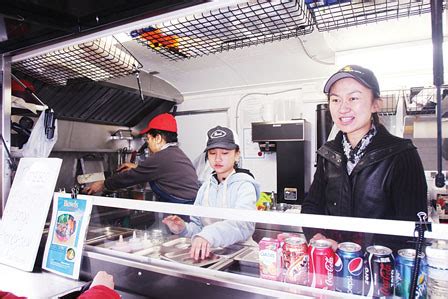 街边小吃档 街边小吃 街边油小吃 大山谷图库