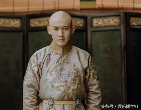 央視再次點名吳謹言，深夜更換置頂，僅3分鐘吳謹言立馬回復 每日頭條