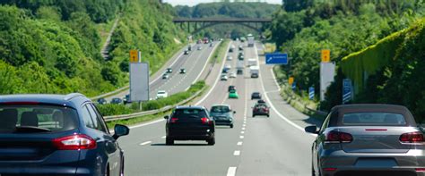 Welche Regeln Gelten Auf Der Autobahn