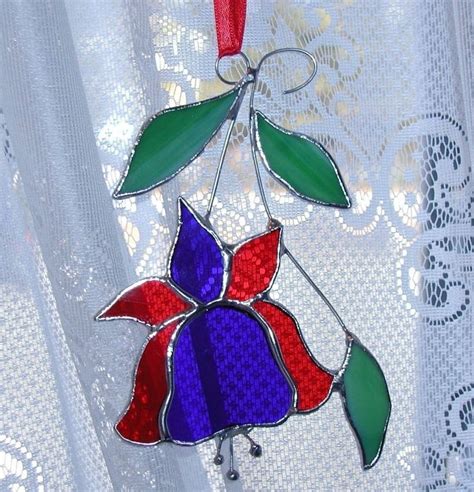 Fuchsia Suncatcher Etsy Stained Glass Flowers Suncatchers Flower