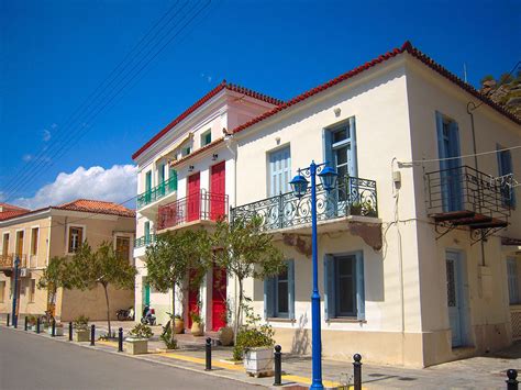 Νεοκλασικά κτίρια Πόρος
