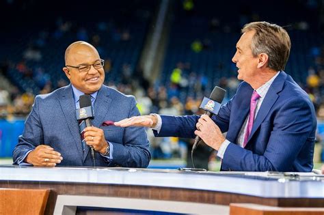 Who Are The Eagles Dolphins Announcers All About Nfl Week 7 Sunday