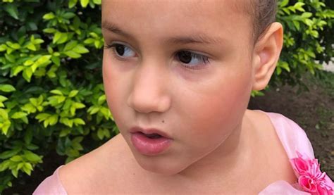 Ajude Uma Autista A Se Torna A Rainha Do Milho Vaquinhas Online