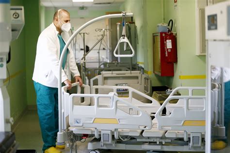 Zero Pazienti Covid In Terapia Intensiva A Monza Tra Le Città Più
