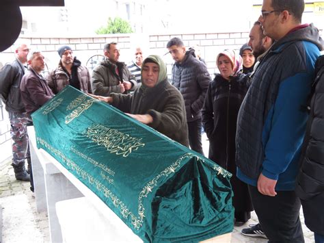 Kadıköyde Iş Cinayeti Üniversite öğrencisi Moto Kurye Hayatını Kaybetti