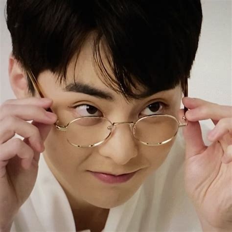 Xiumin Glasses