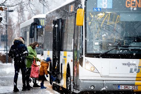 Herstelplan Busbouwer Van Hool Kost Banen Van 1100 Werknemers Pitane