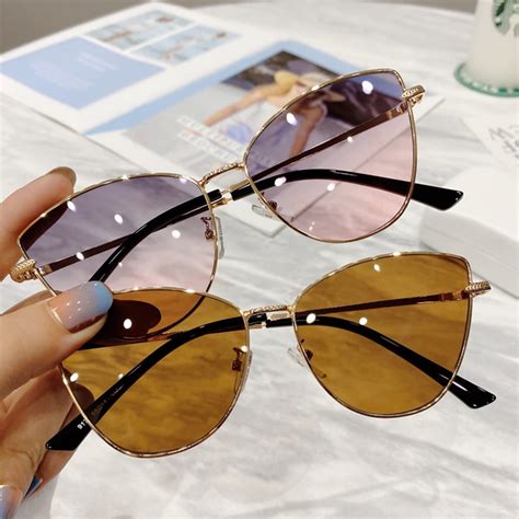Modne Vintage Cat Eye Frame Okulary Przeciwsłoneczne dla Kobiet Ponadgabarytowe Cienkie Metalowe