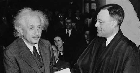 115 Frases De Albert Einstein Sobre La Vida Educación Y El éxito