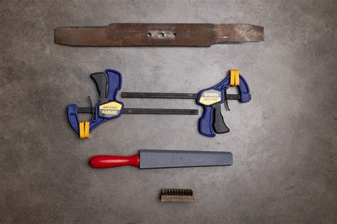 The Homeowners Guide To Sharpening Lawn Mower Blades — Sharpening Supplies