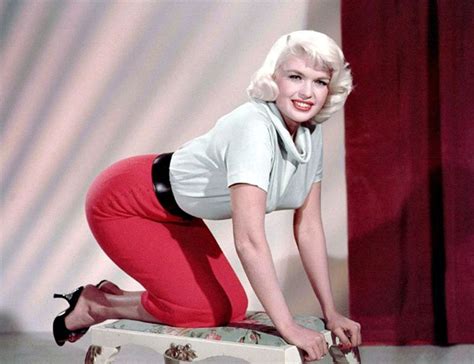 Stunning Photos Of Jayne Mansfield One Of The Most Famous Beauty Icons
