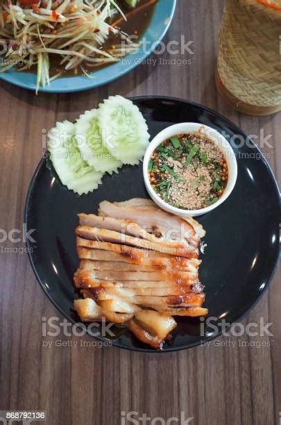 태국 음식돼지고기 로스트 0명에 대한 스톡 사진 및 기타 이미지 0명 거리 고기 Istock