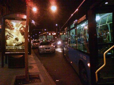Imagen de la semana Parada de autobús ocupada por taxis ecomovilidad net