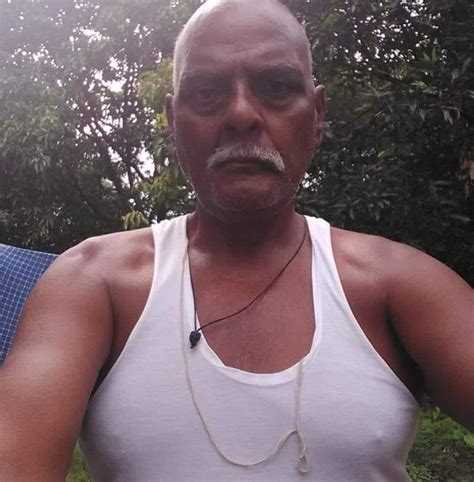 मैं सिक्युरिटी गार्ड की नौकरी करता हूं इसमें जो सेबा दे सकते है