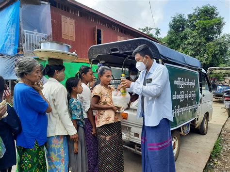 ကရင်ပြည်နယ်၊ ဘားအံမြို့နယ်တွင် အခြေခံလူတန်းစားများအား စားသောက်ကုန်များ