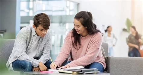 មានសង្សារក្មេង អ្នកនឹងទទួលបាន អត្ថប្រយោជន៍ ទាំង ៤ នេះ Khmerload