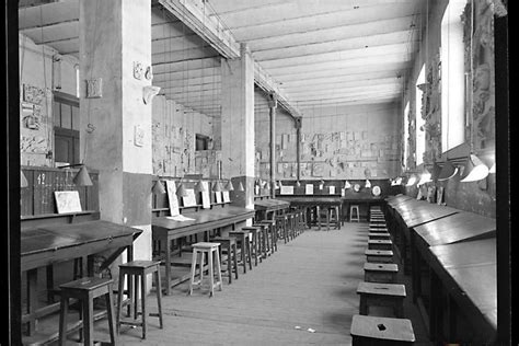 Fotos Antigua Escuela De Artes Y Oficios Imágenes