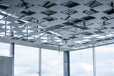 Szukam 2 Ludzi Do Płytowania Systemu Plafond Workbridge