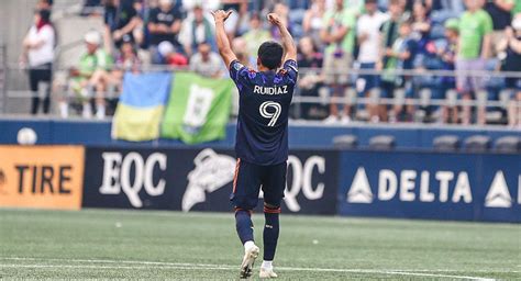 La Camiseta De Raúl Ruidíaz De Seattle Sounders Entre Las Más Vendidas