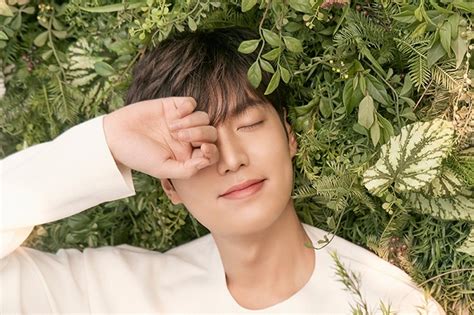 이민호 디지털 향수 화보 패션서울