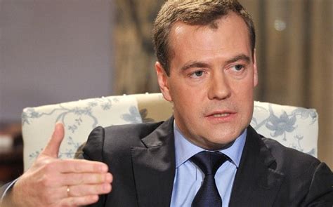 Dmitry Medvedev Muses On Aliens And Vladimir Putins Lateness