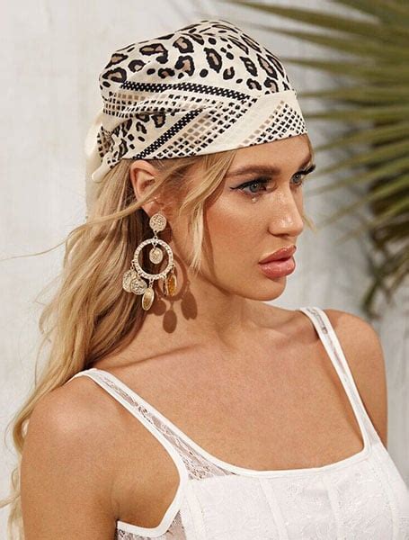 1950s Hairstyles With Bandanas