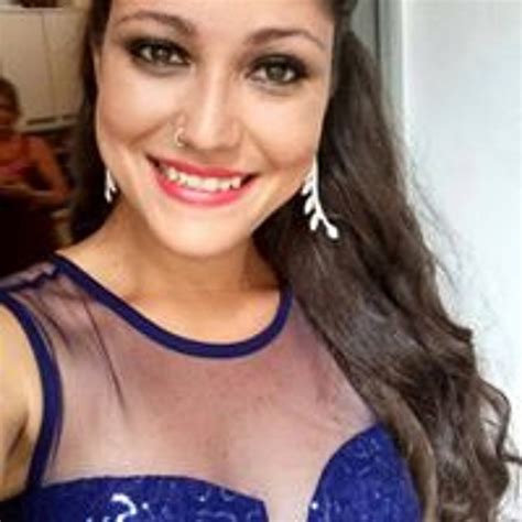 Stream Adrieli De Souza Listen To Samba De Raíz Vol 1 Playlist Online For Free On Soundcloud