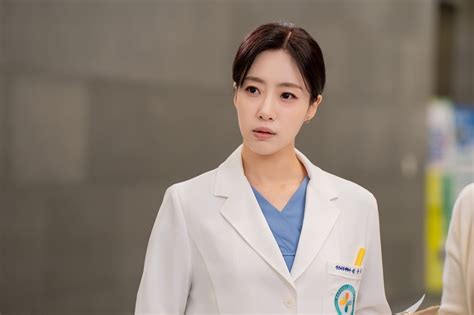 Ham Eun Jung Se Transforma En Una Apasionada Psiquiatra En Próximo