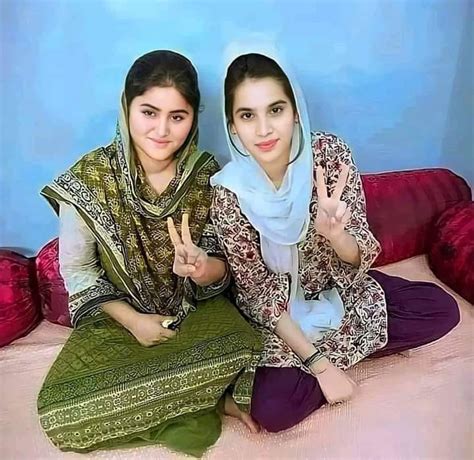 ‎دختر کابل و ھرات‎ Added A New Photo دختر کابل و ھرات