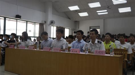 心朝大海，梦朝远方 马冬青船长为海运学子做职业规划讲座 航运学院