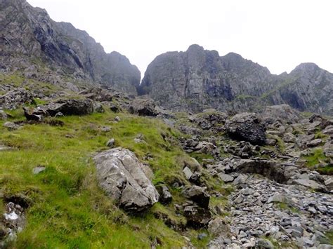 Walk To Devils Kitchen And Cwm Idwal Mud And Routes